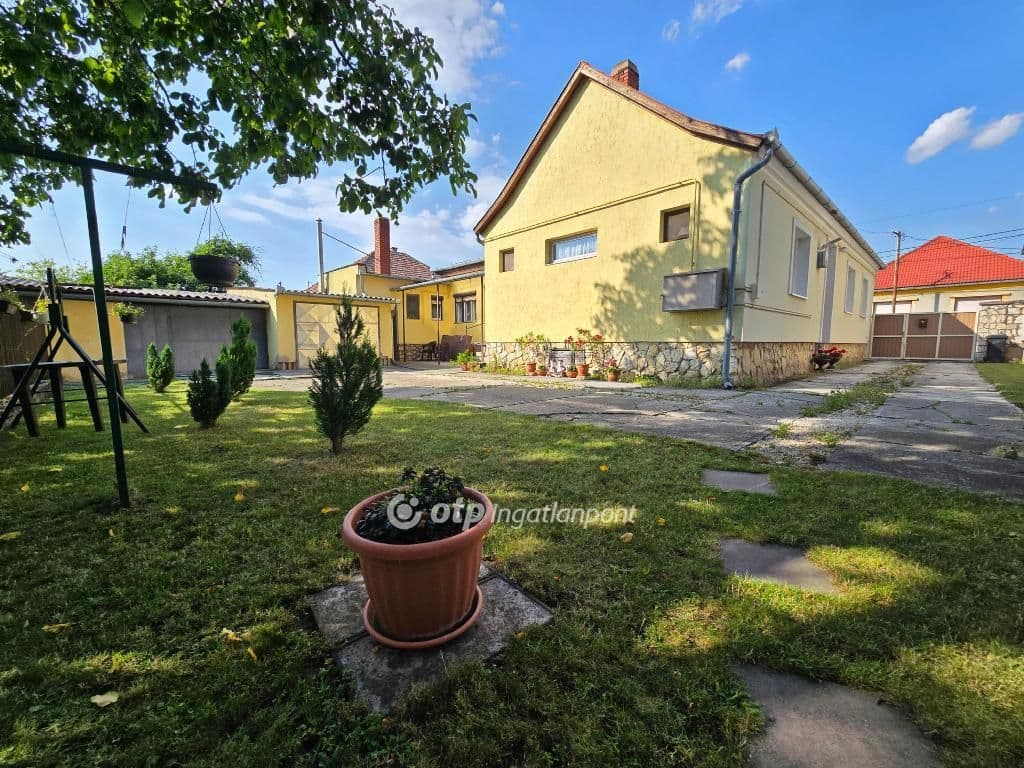 Eladó Családi ház Veszprém megye, Pápa - #87193